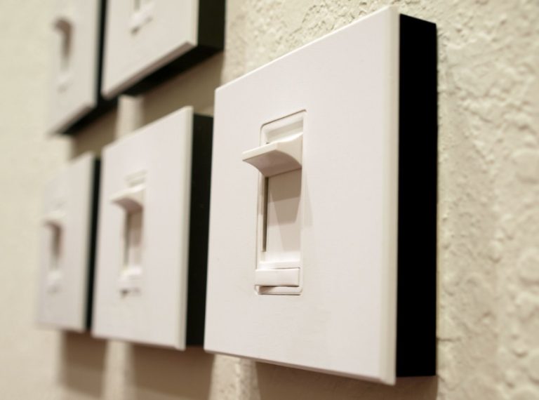 How To Tell If A Light Switch Is Bad? 7 Ways