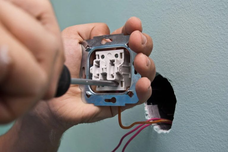 How To Tell If A Light Switch Is Bad? 7 Ways